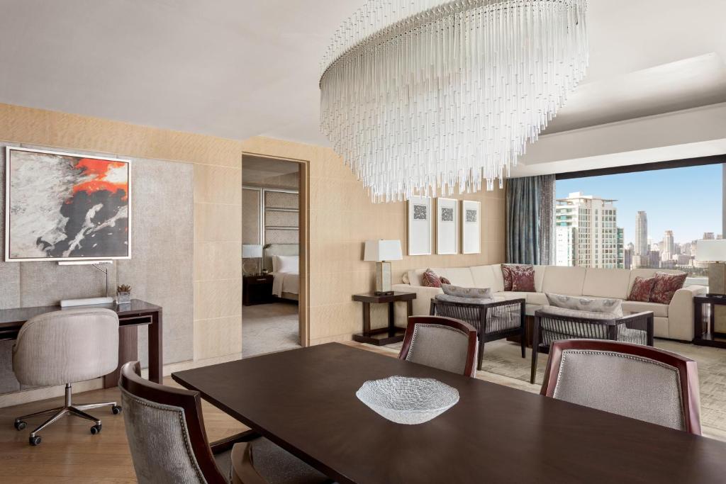 Shangri-la The Fort, Manila - IHG